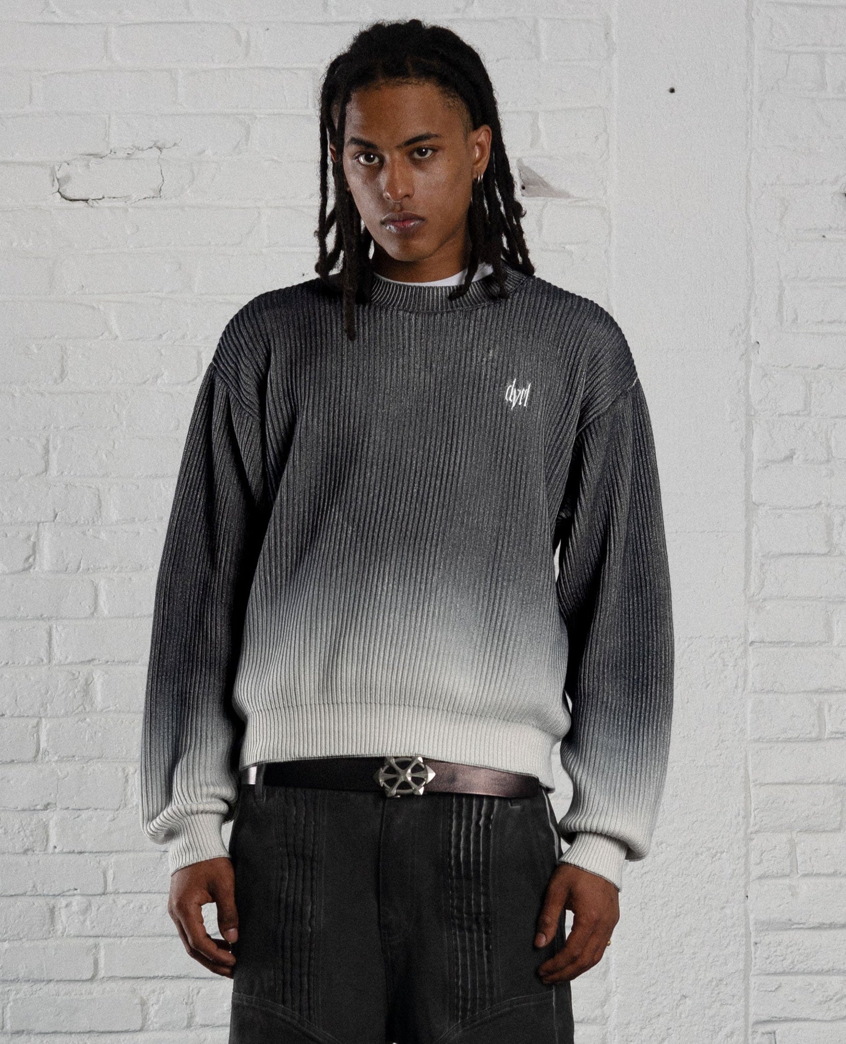 GREY SUNRISE GRADIENT KNIT – DAVRILSUPPLY